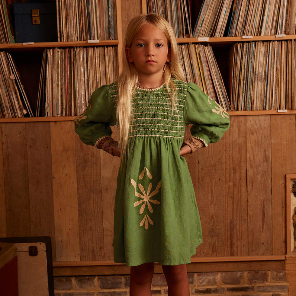 Apolina AW25 – Junior Edition