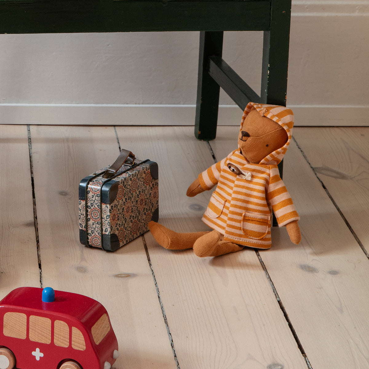 Maileg Teddy Family – Junior Edition