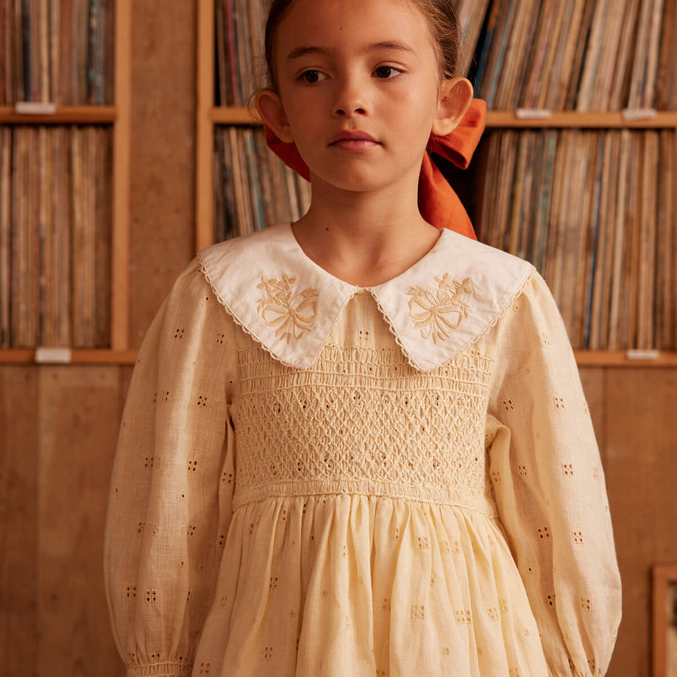 Apolina – Junior Edition