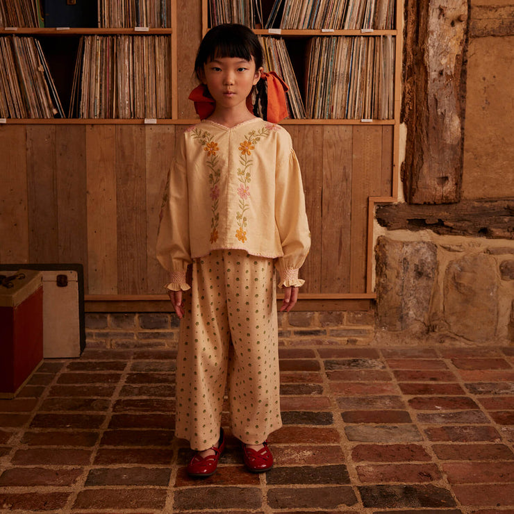 Apolina – Junior Edition