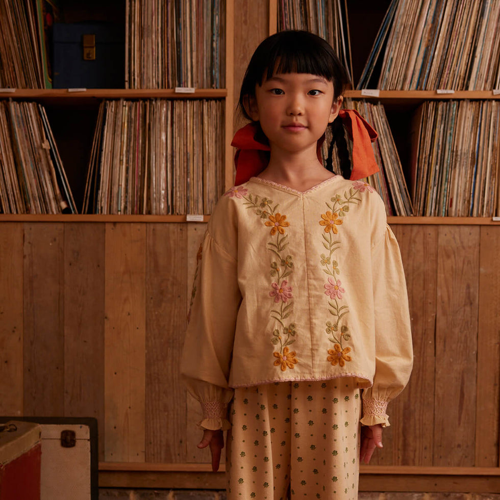 Apolina – Junior Edition