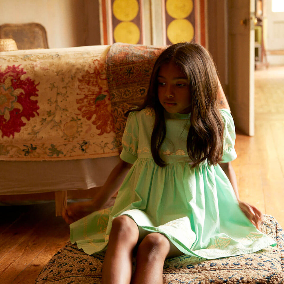 Apolina – Junior Edition