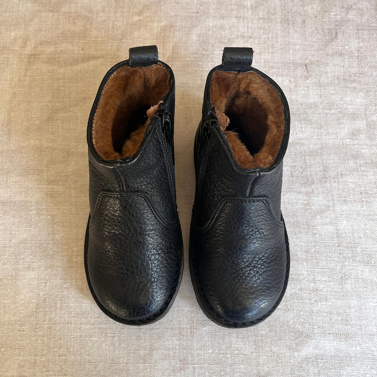 Tate Sheepskin Lined Ankle Boots in Black by PèPè – Junior Edition